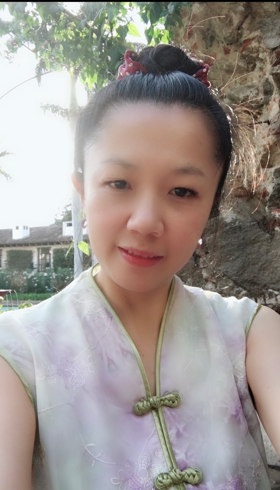 Lucia Sun's Instagram, Twitter & Facebook on IDCrawl